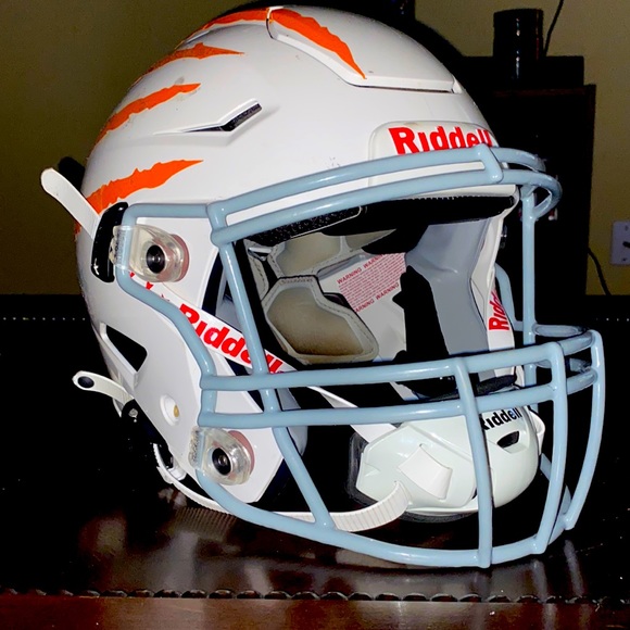 riddell | Other | Riddell 222 Speedflex Adult Small | Poshmark